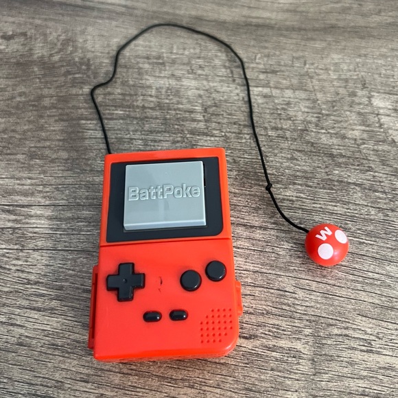 Tomy | Toys | Vintage Tomy Pokemon Battpoke By Nintendo Red No Disks ...